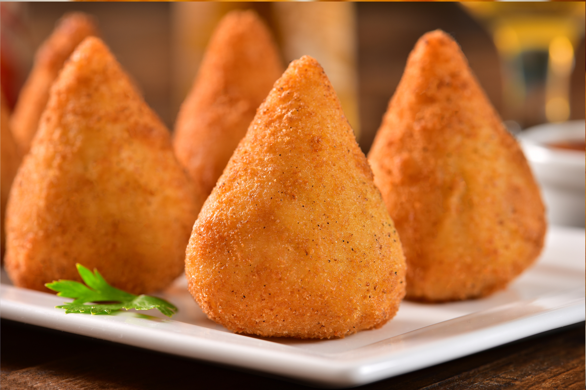 Coxinha de frango caseira: receita tradicional brasileira com massa ...